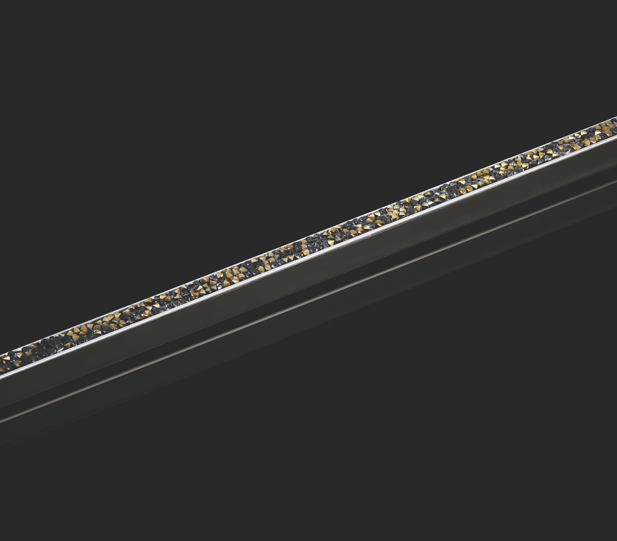 DIAMOND TRIM – String Products